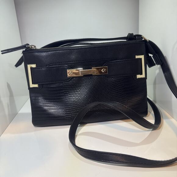 Jennifer Lopez | Bags | Jennifer Lopez Crossbody Shoulder Black Bag ...